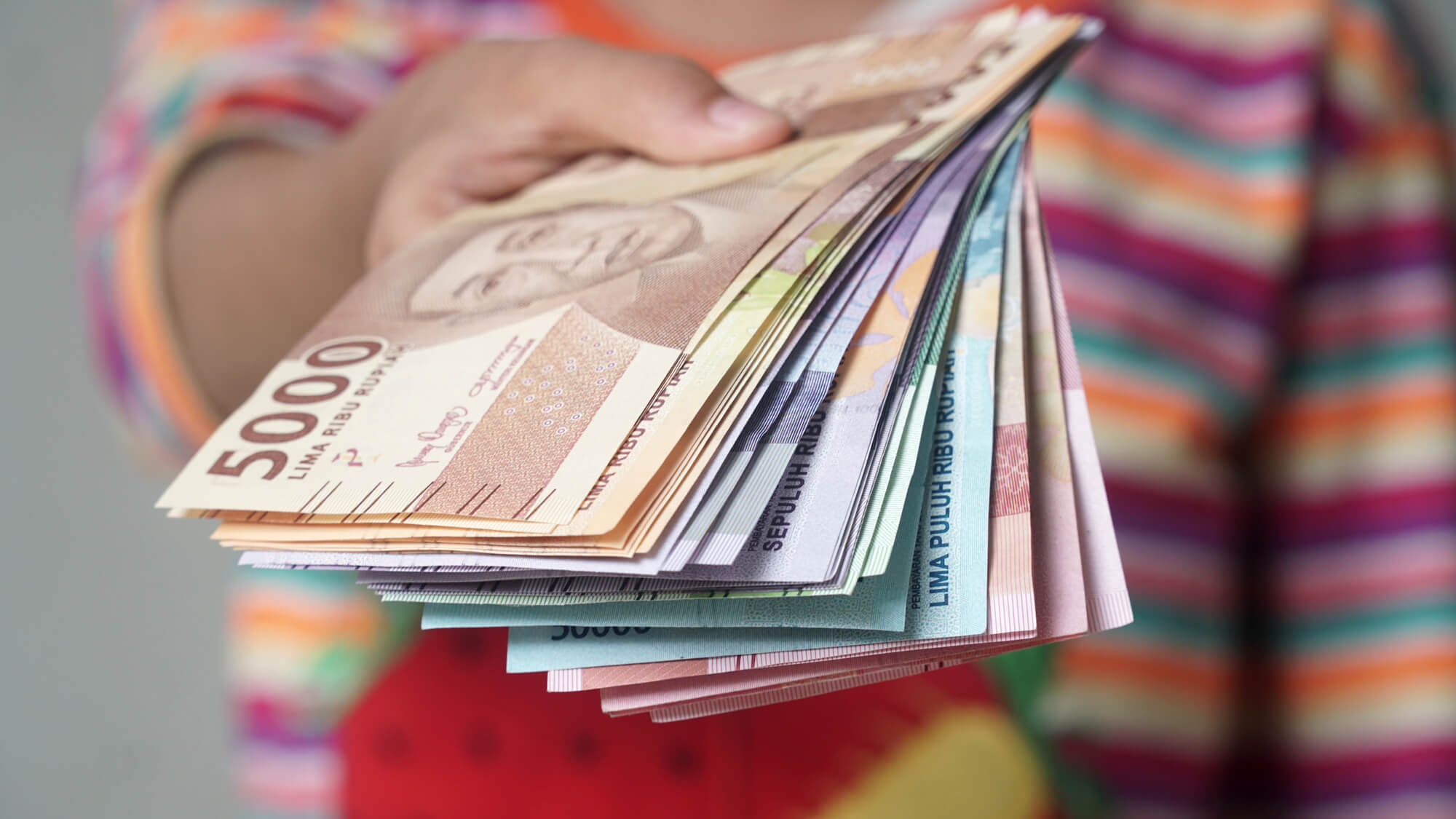 Money in Indonesia: The Ultimate Traveler’s Guide | Backindo