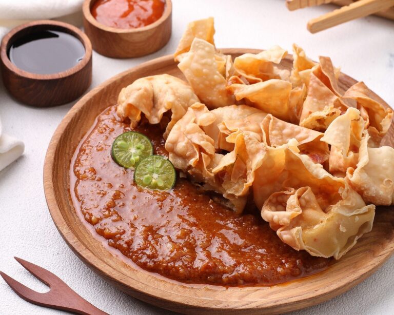 Best 15 Street Foods in Indonesia - Backindo