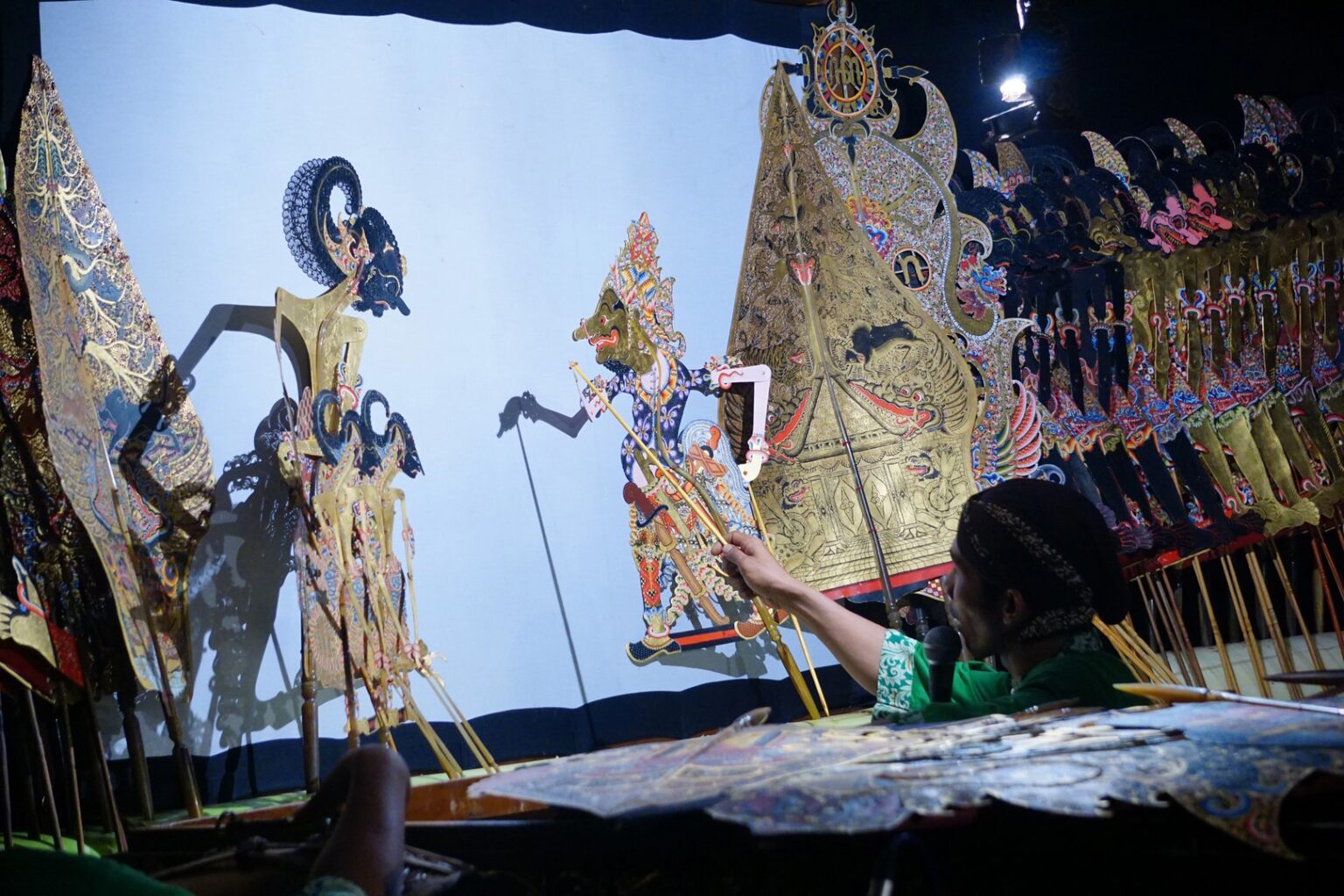 Wayang: The Epic Shadow Puppet Show | Backindo