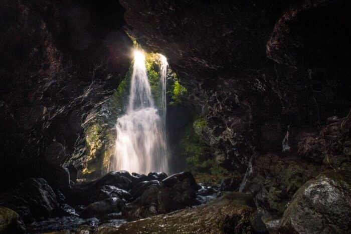 12 Best Waterfalls to Visit in Java | Backindo