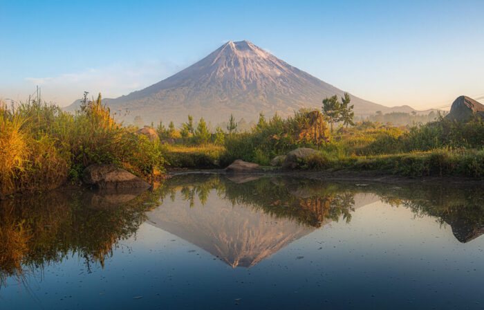 Hiking in Java: Best Mountains for Trekking | Backindo